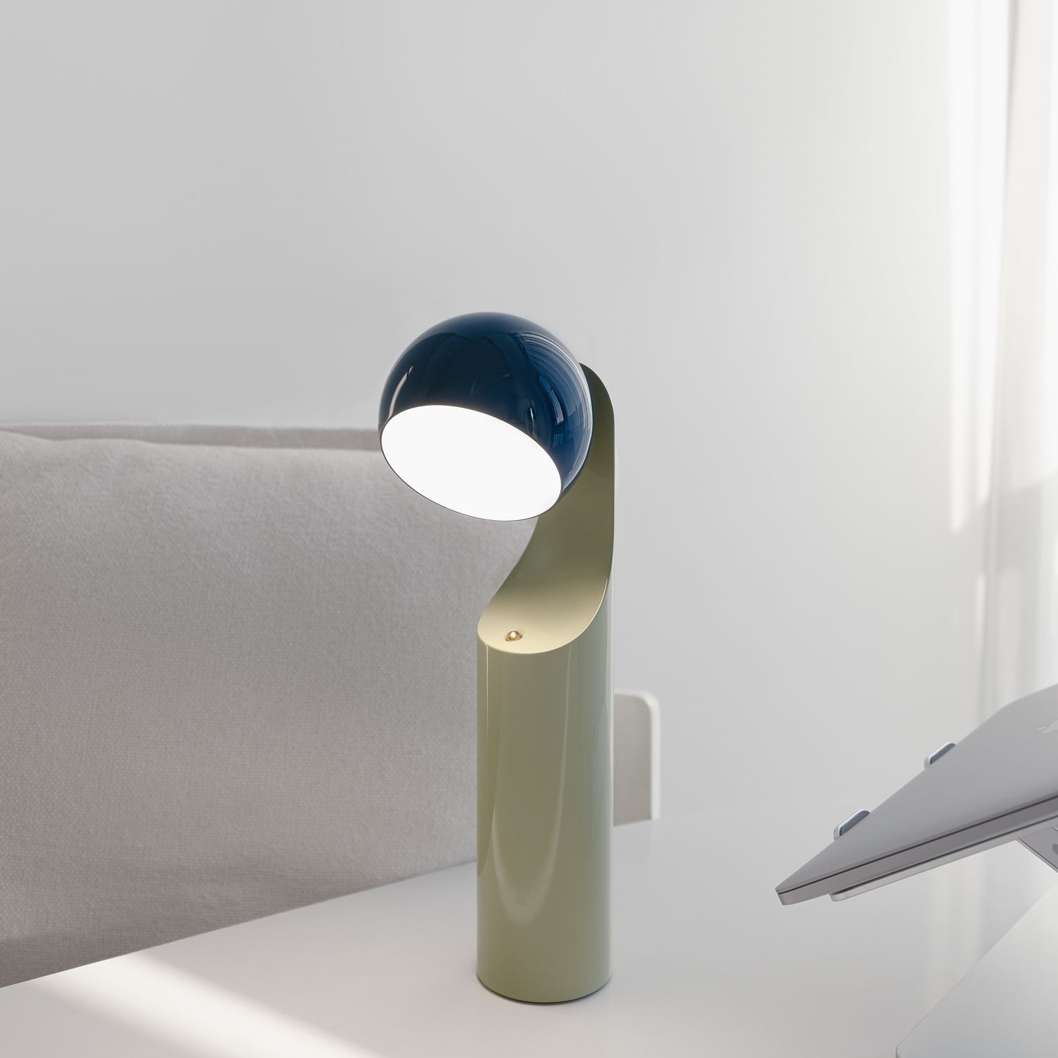 Mono Portable Reading Lamp - Blue & Mint