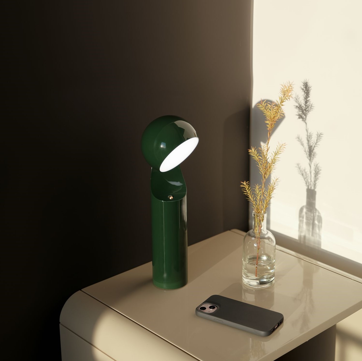 Mono Portable Reading Lamp - Forest Green