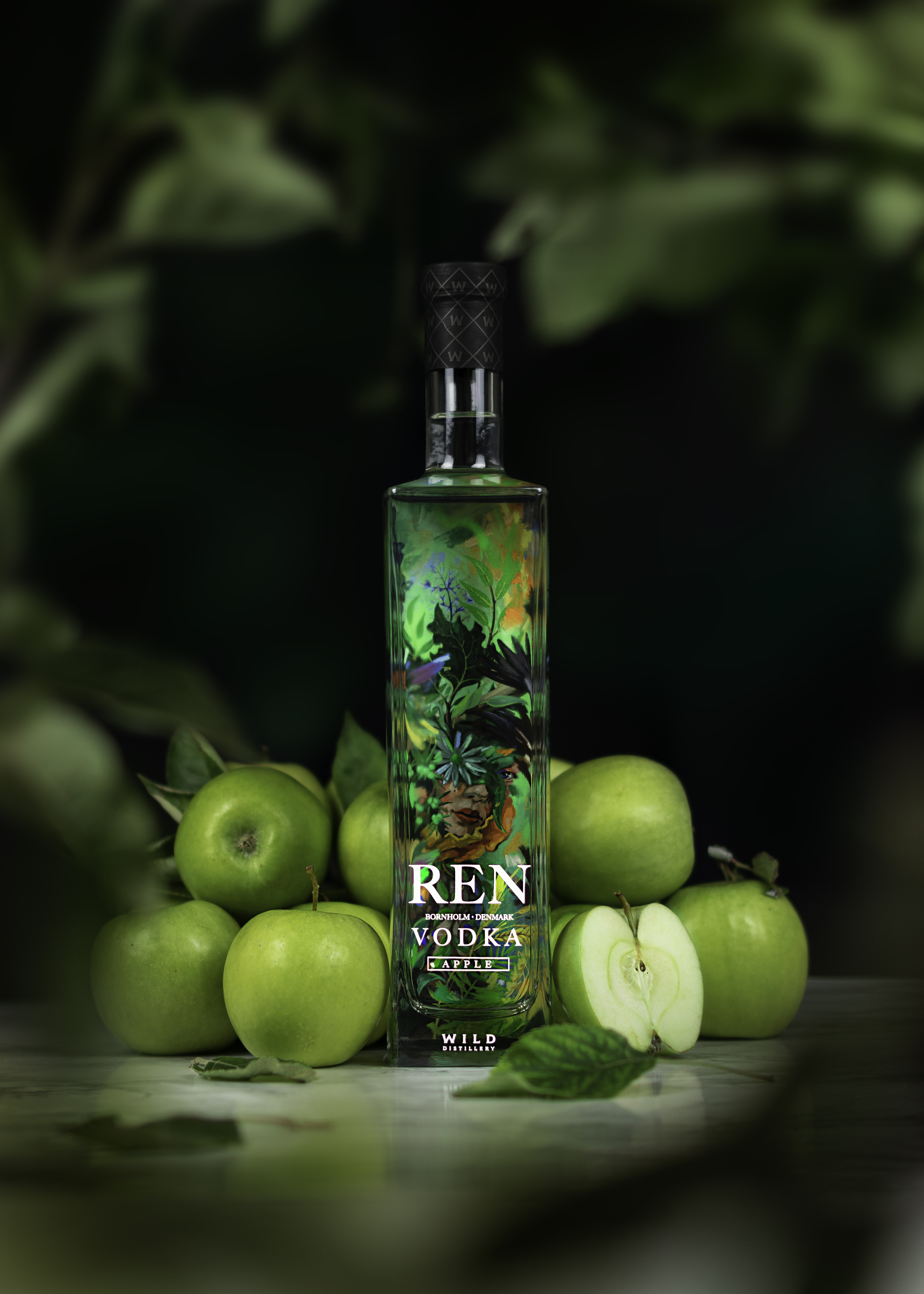 REN VODKA Apple vol. 40% - 70 cl.