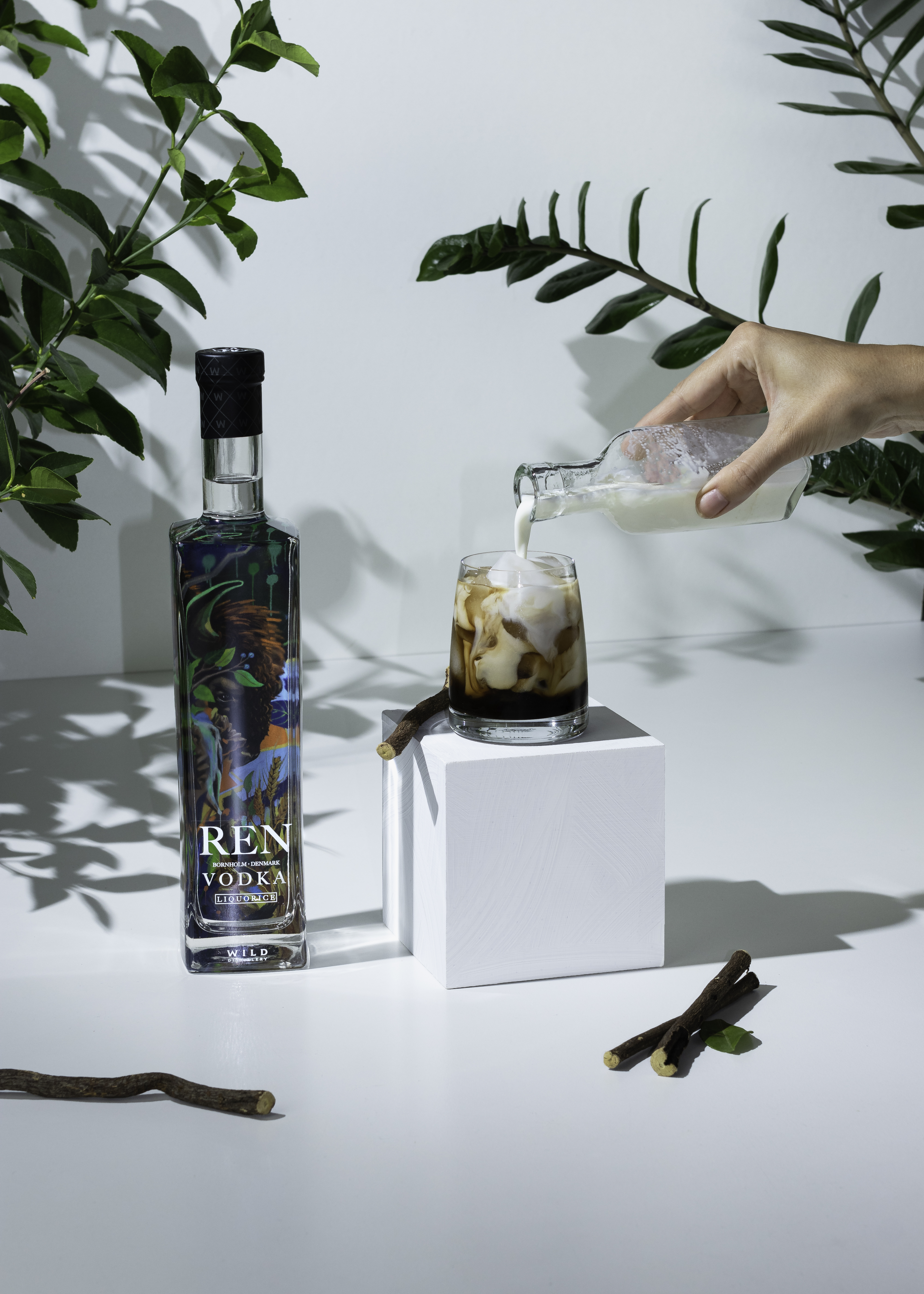 REN VODKA Liquorice vol. 40% - 70 cl.